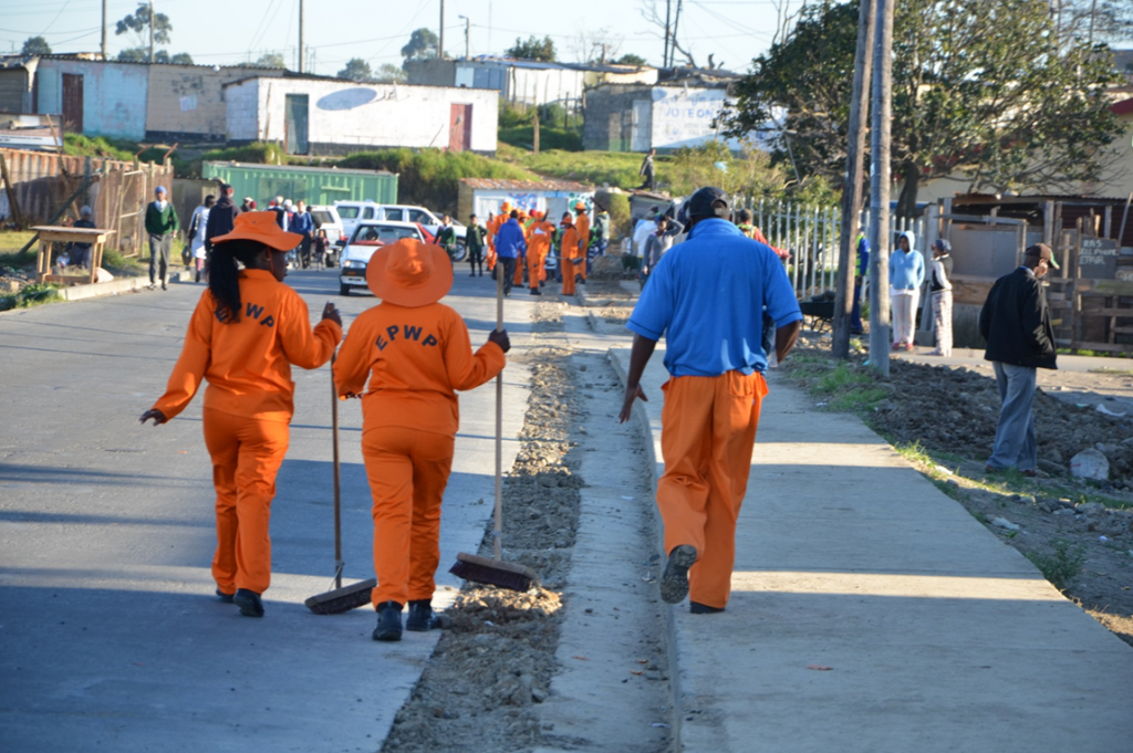 EPWP Phase Four (4) Given a Thumbs Up – DPW – Eastern Cape Public Works